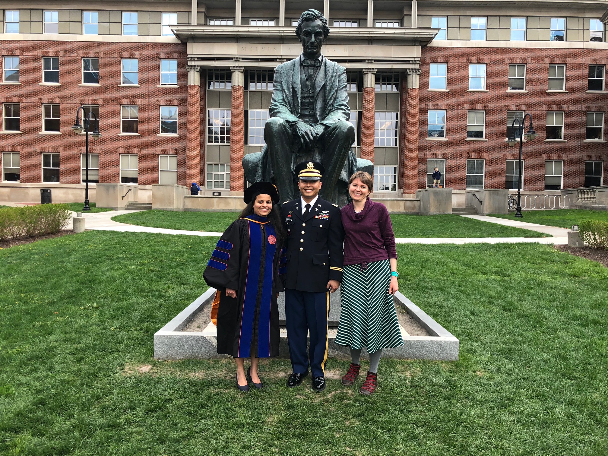 Joel graduated and is moving to Yale for graduate studies. | Makhlynets Lab